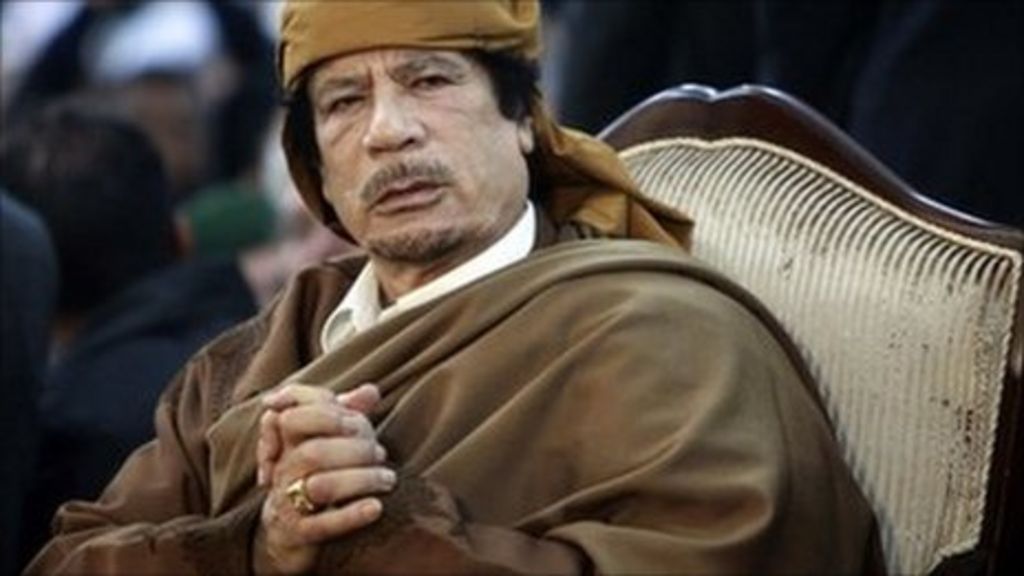 Libyan forces 'capture Gaddafi' - BBC News
