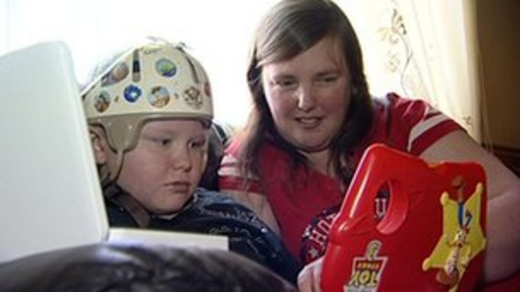 'Postcode lottery' delayed Ryan Lomas's epilepsy operation - BBC News