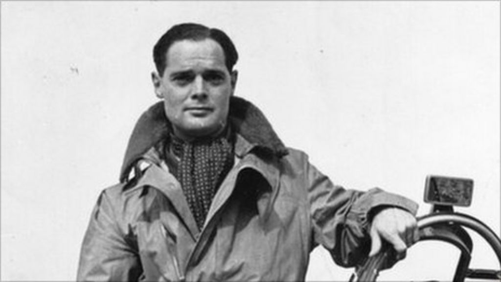 Sir Douglas Bader's log book from crash is auctioned - BBC News