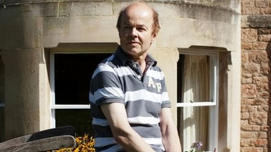 Jo Yeates's landlord Christopher Jefferies 'getting on with life' - BBC ...