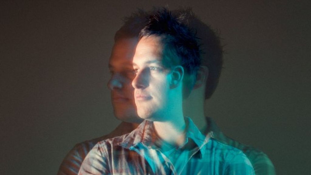 Tenby man Tom Morgan bids for Finnish Eurovision - BBC News