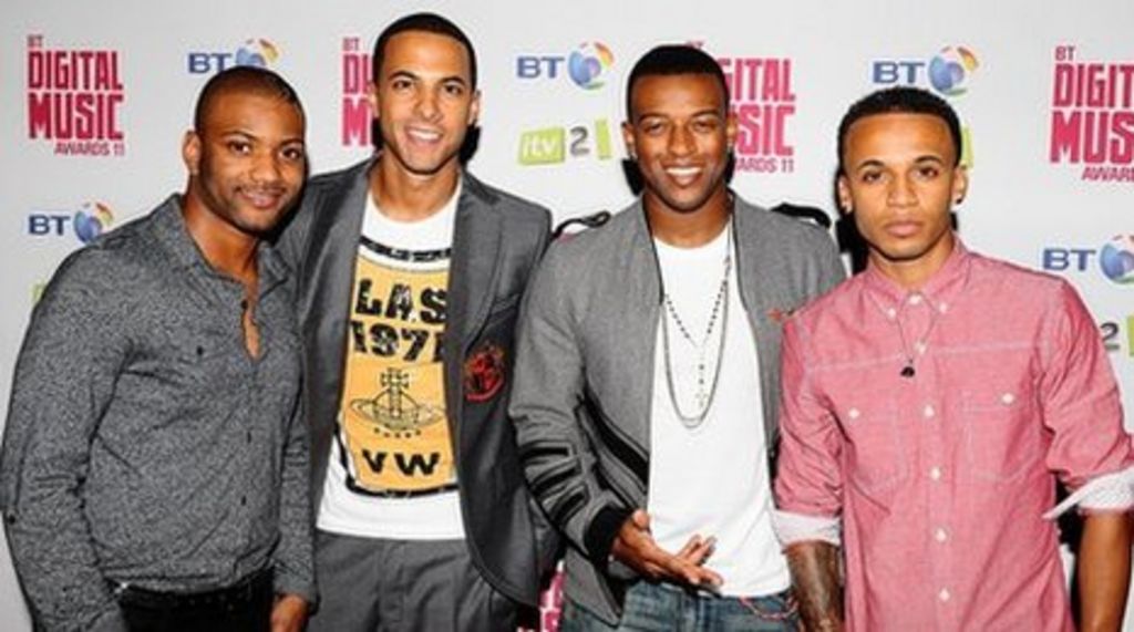 Boy band JLS say Frankie Cocozza has let himself down - BBC News