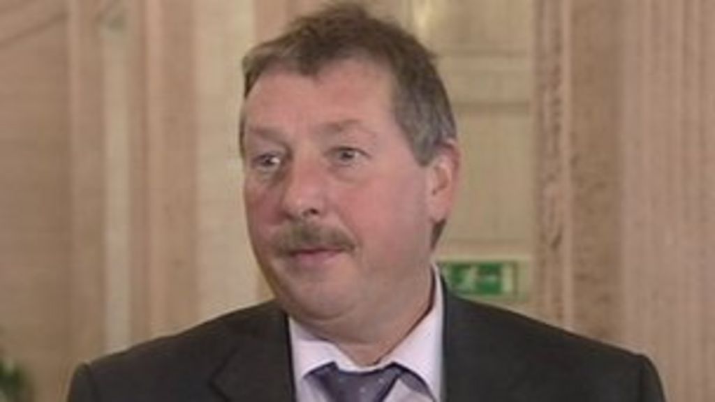 Sammy Wilson not worried by potential eurozone break-up - BBC News