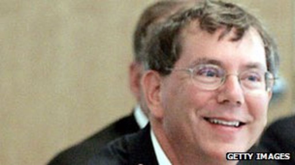 Apple names Arthur Levinson as chairman - BBC News