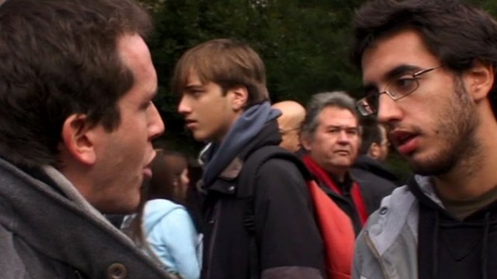 'Why I'm protesting in Athens' - BBC News