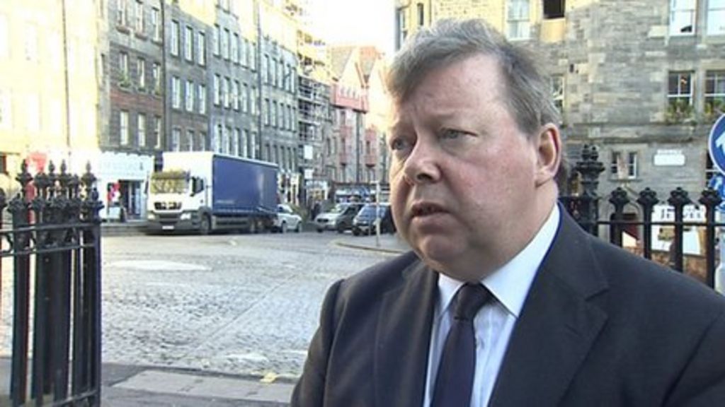 Judge reviews Scots criminal law - BBC News