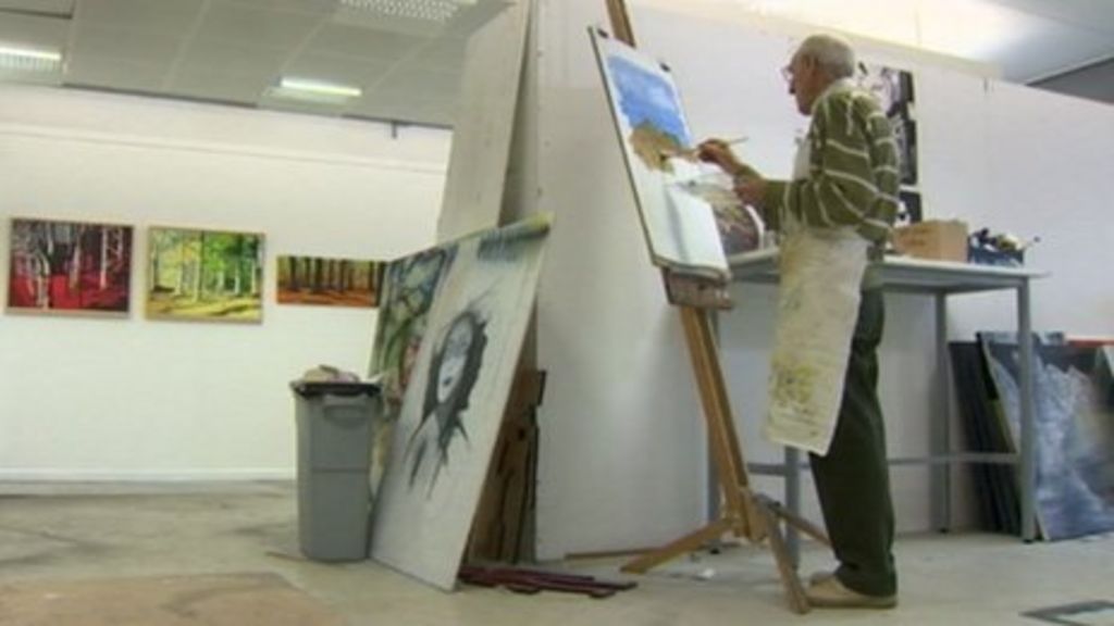 Teesside University degree for artist Ken Dixon, 86 - BBC News