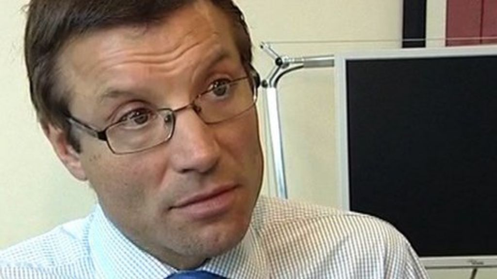 Rob Andrew apologises for England's World Cup performance - BBC Sport