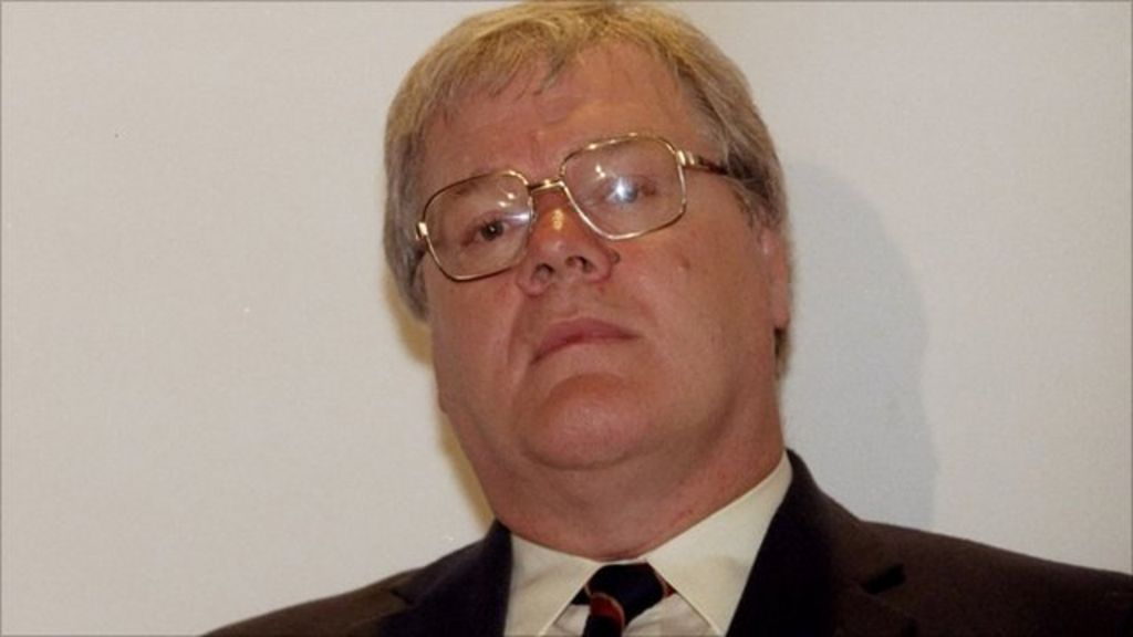 Fran Cotton urges RFU to act quickly - BBC Sport