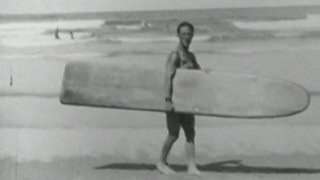 Rare UK film found showing earliest attempts at surfing - BBC News