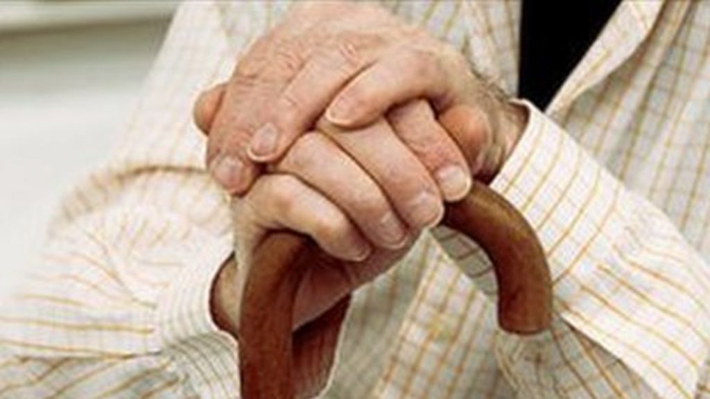 Abuse and neglect complaints increase in Essex care homes - BBC News