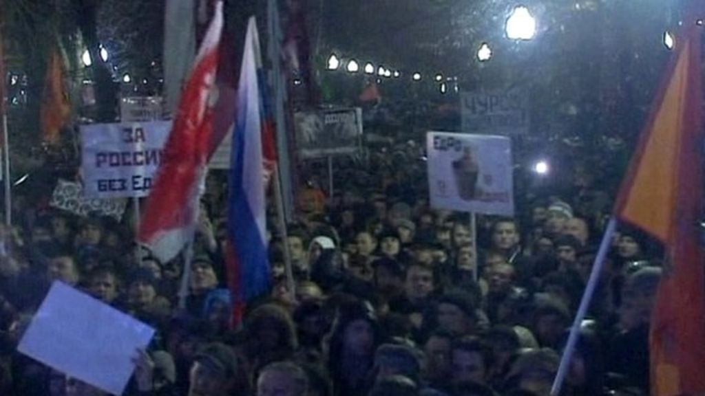 Russian elections: Anti-Putin rally held in Moscow - BBC News