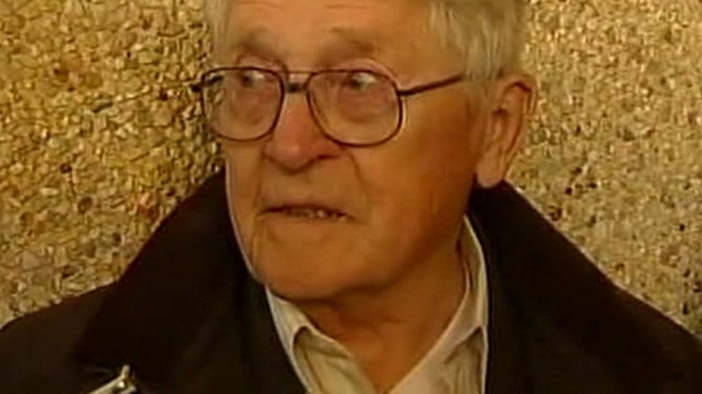 'Nazi' extradition case comes to court in Australia - BBC News