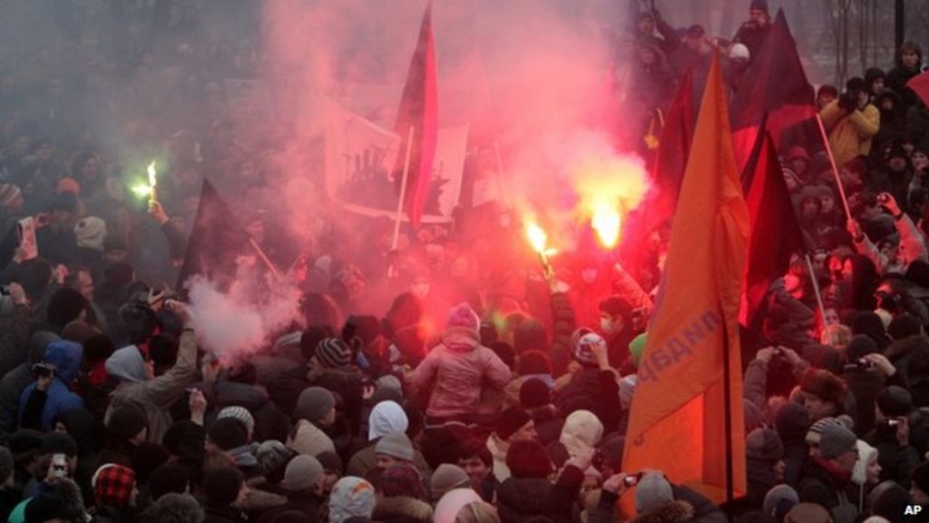 Russian election: Biggest protests since fall of USSR - BBC News