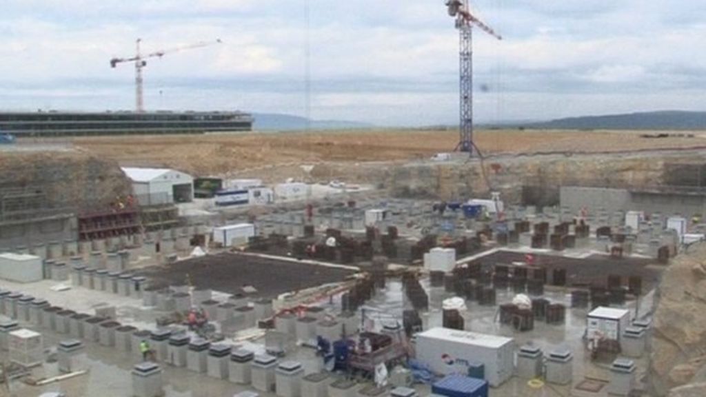 Is ITER the most expensive science gamble of all time? - BBC News