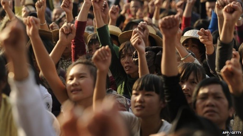 China's Wukan village stands up for land rights - BBC News