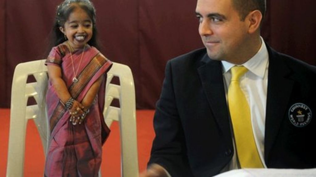 Indian student Jyoti Amge named world's shortest woman - BBC News