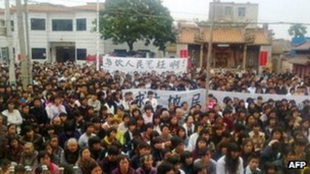 Talks bring progress in rebel China village of Wukan - BBC News