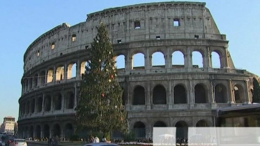 Is Rome's Colosseum falling apart? - BBC News