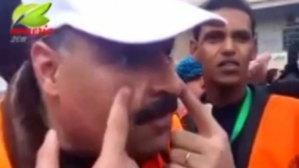 Syria unrest: Observer 'angry at snipers' - BBC News