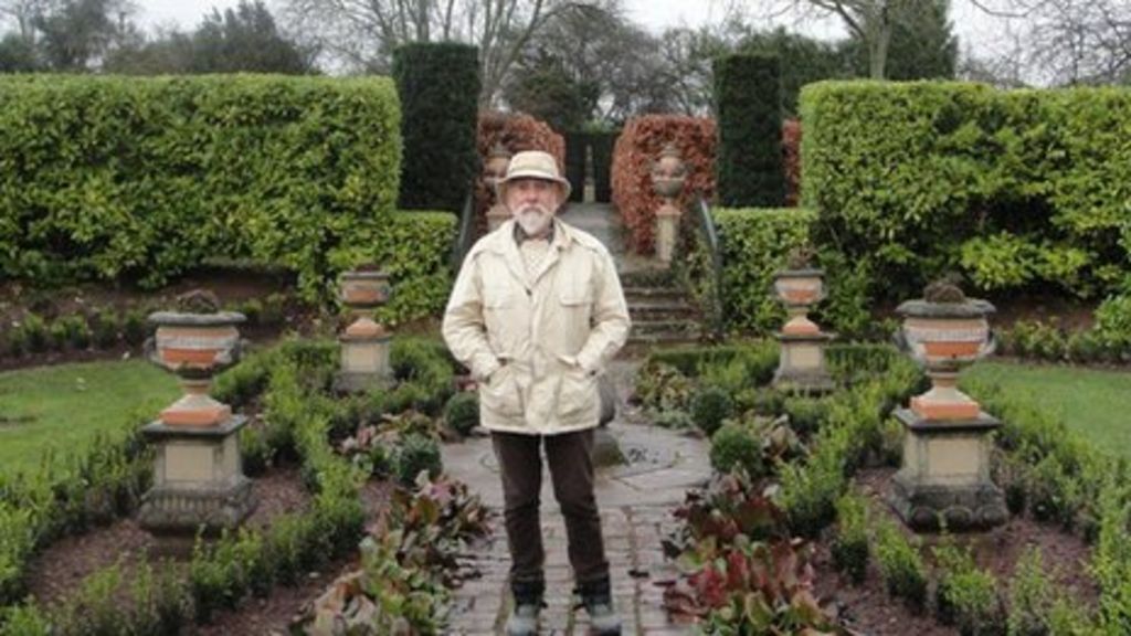 Sir Roy Strong leaves The Laskett Gardens to the nation - BBC News