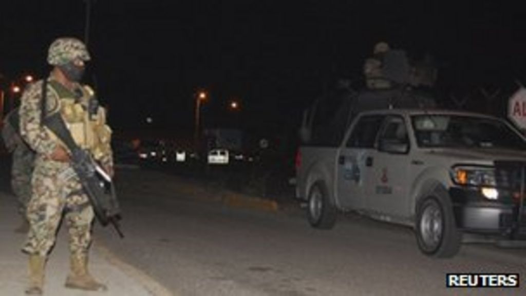 Mexico prison fight kills 31 inmates in Tamaulipas - BBC News