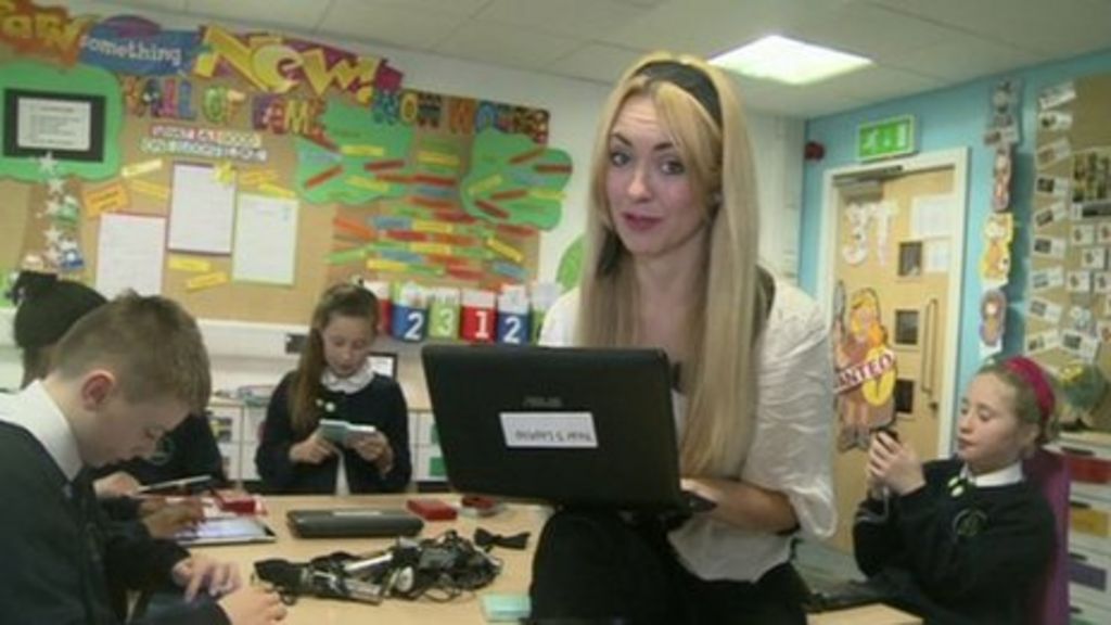 Should school lessons be updated with new technology? - BBC Newsround