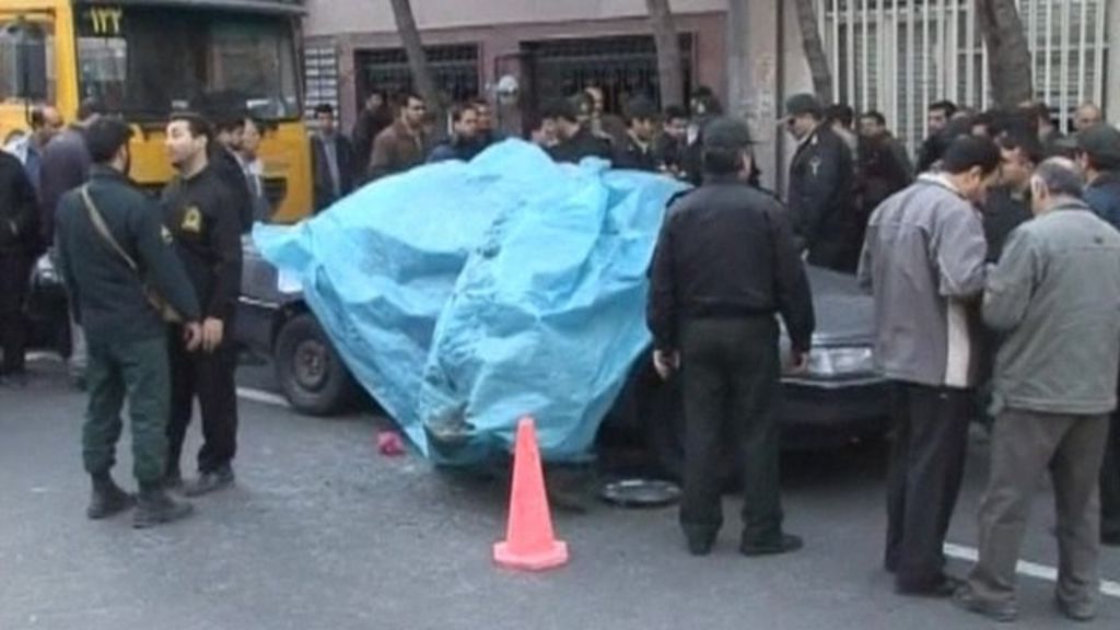 Many suspects in Iran scientist attack, says ex-Mossad chief - BBC News