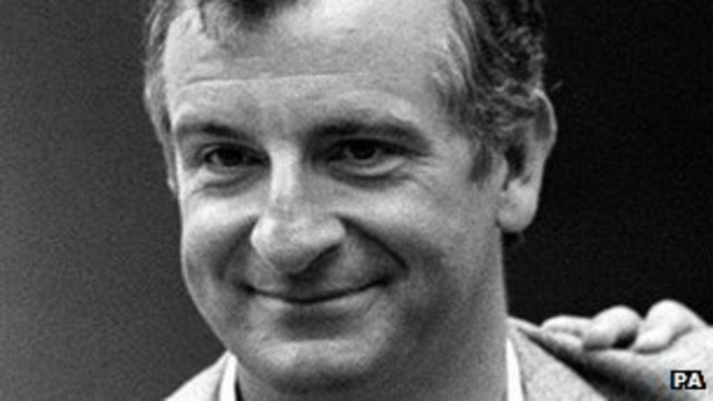 Stars gather to mark Adams' 60th - BBC News