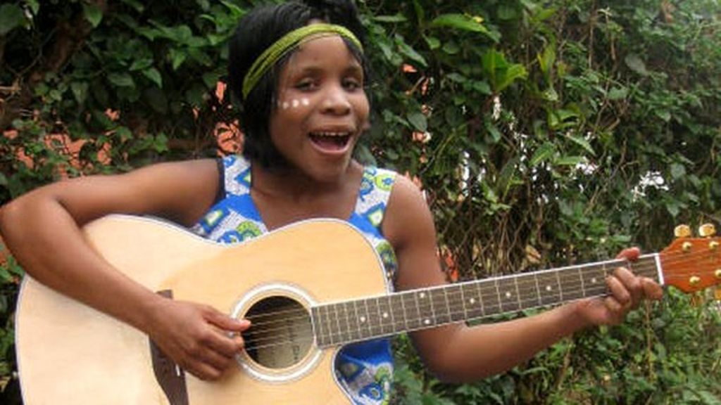Zambia singer Theresa Ng'ambi Jere returns to her roots - BBC News
