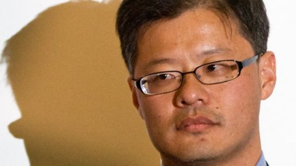 Yahoo co-founder Jerry Yang resigns from its board - BBC News