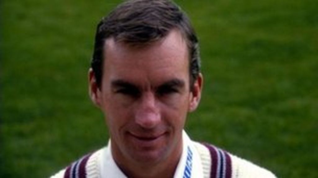 Peter Roebuck: Cricketer's inquest adjourned - BBC News