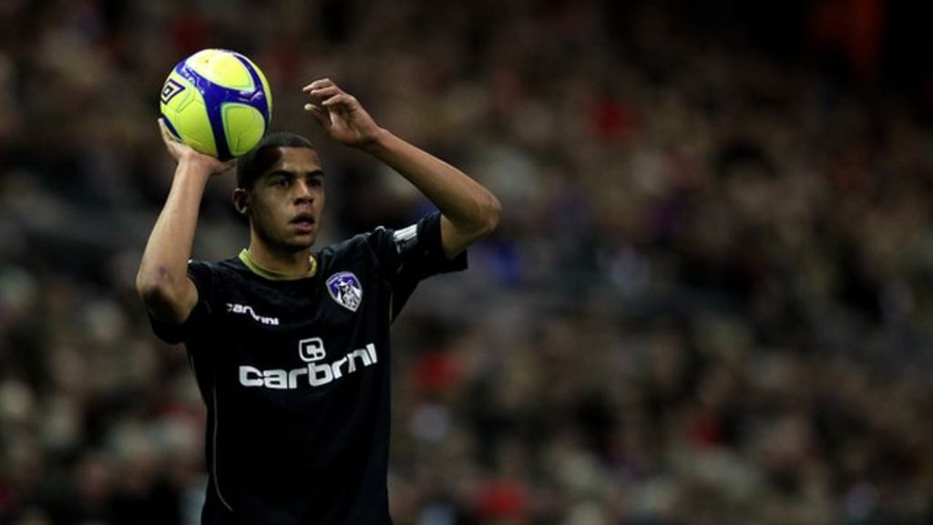Tom Adeyemi open to permanent Oldham Athletic deal - BBC Sport