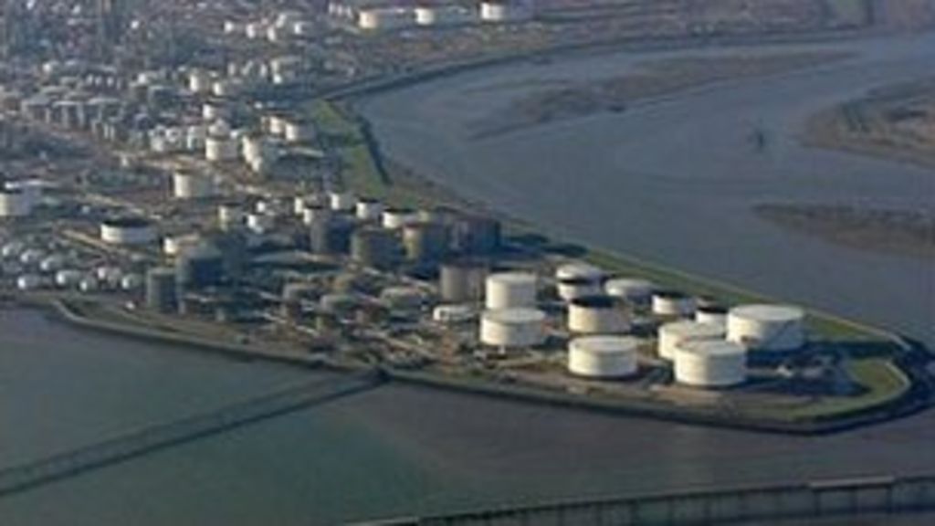 Petroplus to file for insolvency - BBC News