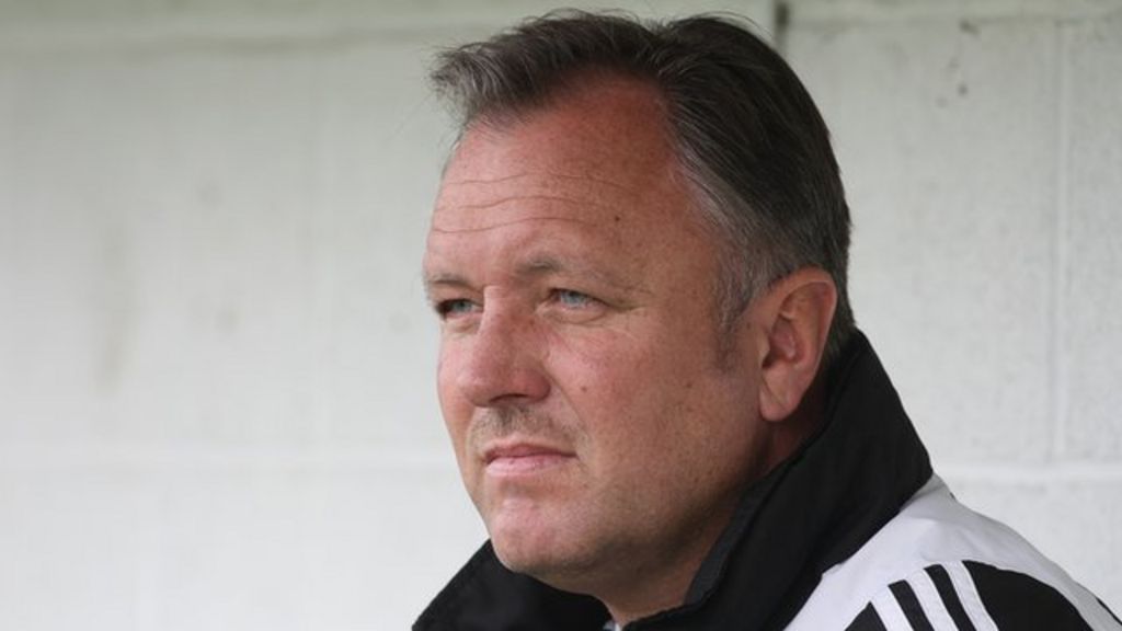 Gary Simpson backs his Macclesfield Town squad to react - BBC Sport