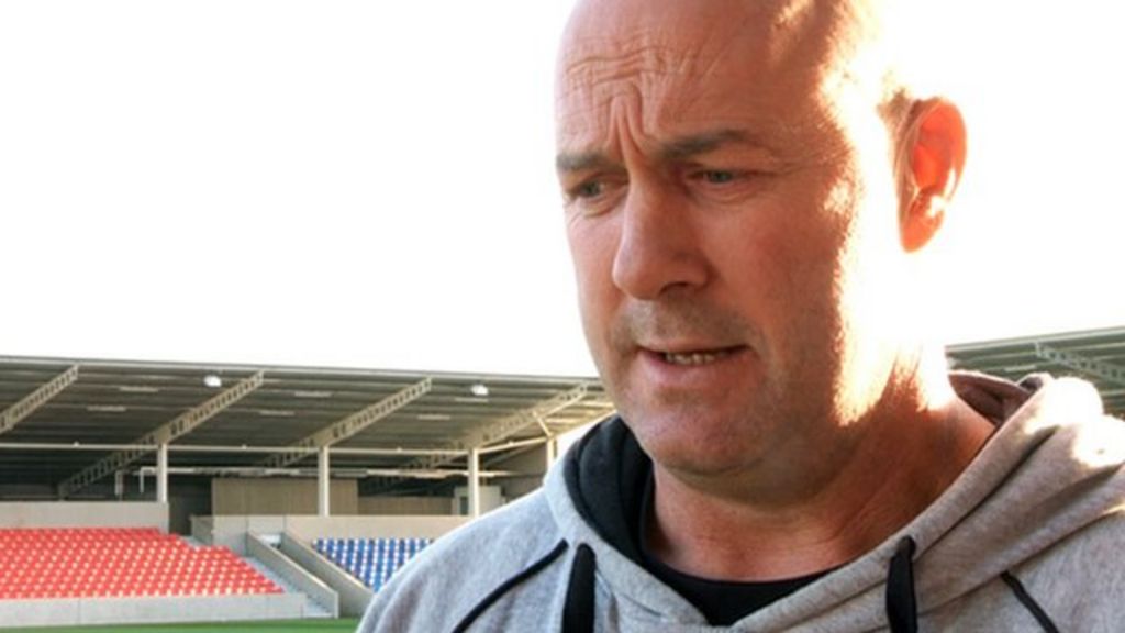 Phil Veivers ready for Salford City Reds challenge - BBC Sport
