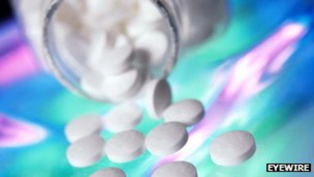 Fake drugs given to NHS patients still untraced - BBC News