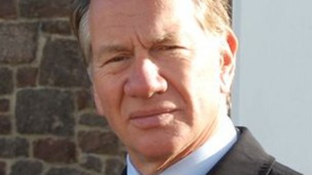 Michael Portillo to take BBC railway trip - BBC News