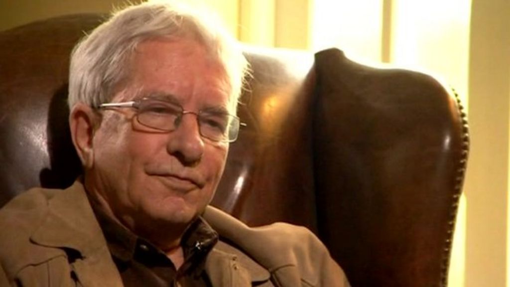 Saville defends Bloody Sunday inquiry - BBC News