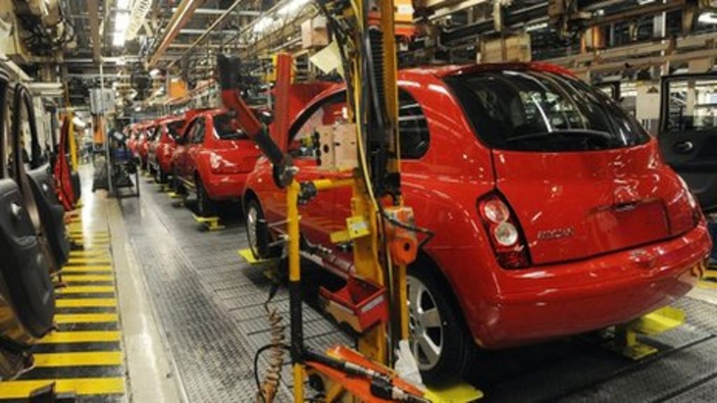 UK manufacturing sector returns to growth - BBC News