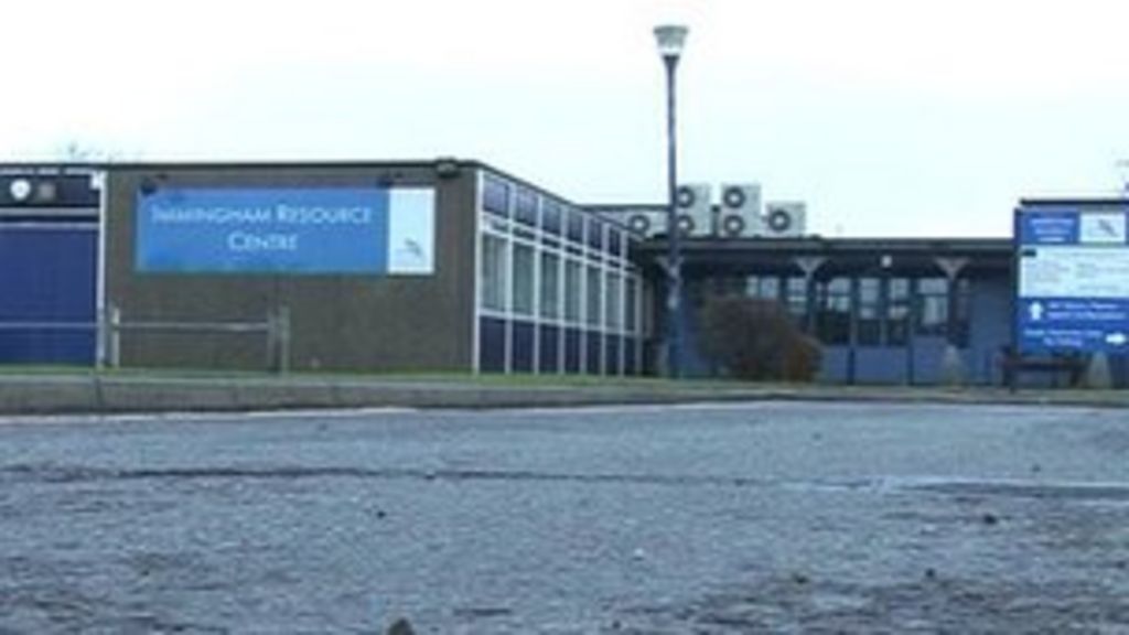 Meeting aims to resolve fate of Immingham community centre - BBC News