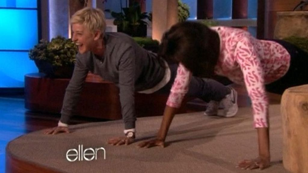 Michelle Obama beats Ellen DeGeneres at push-ups - BBC News
