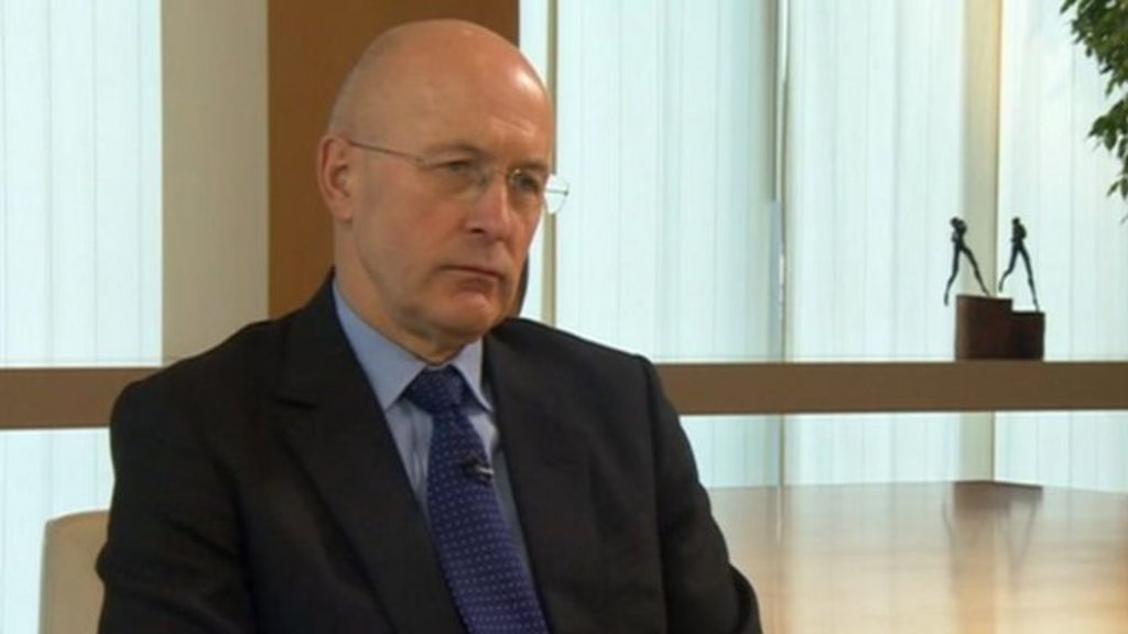 RBS chairman: 'Bankers' salaries are too high' - BBC News