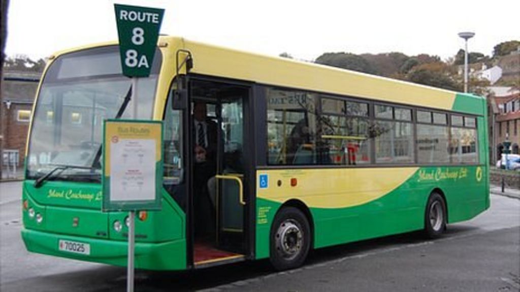 Guernsey bus contract talks are 'positive' - BBC News