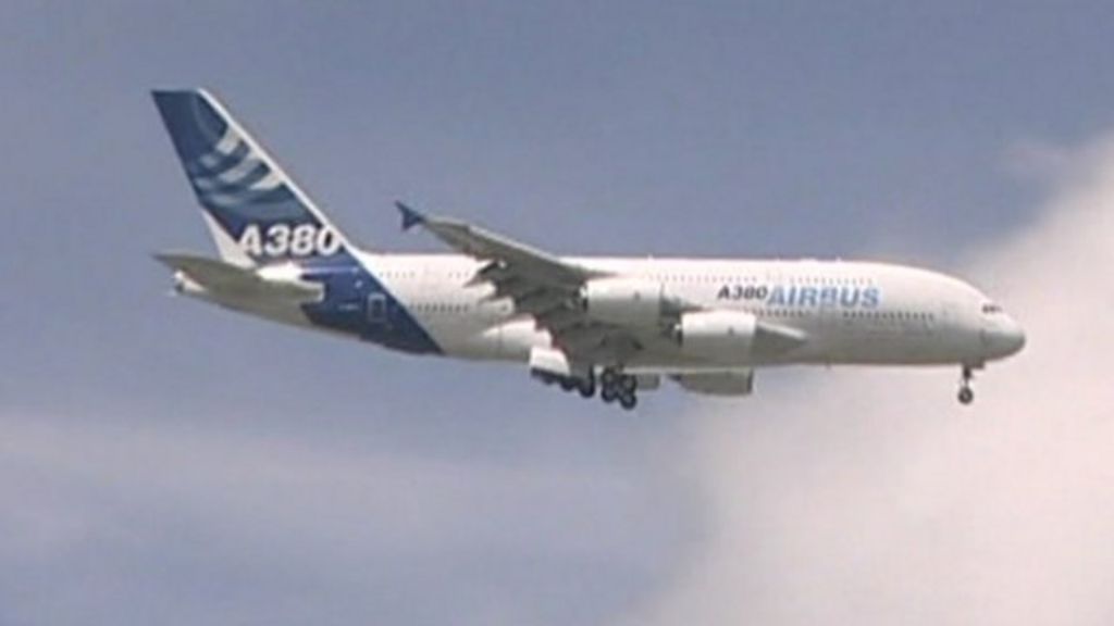 A380 superjumbo wing crack checks to be extended - BBC News