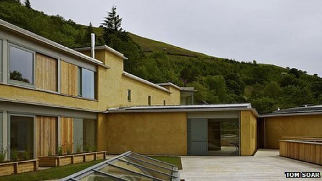 Centre for Alternative Technology to make redundancies - BBC News