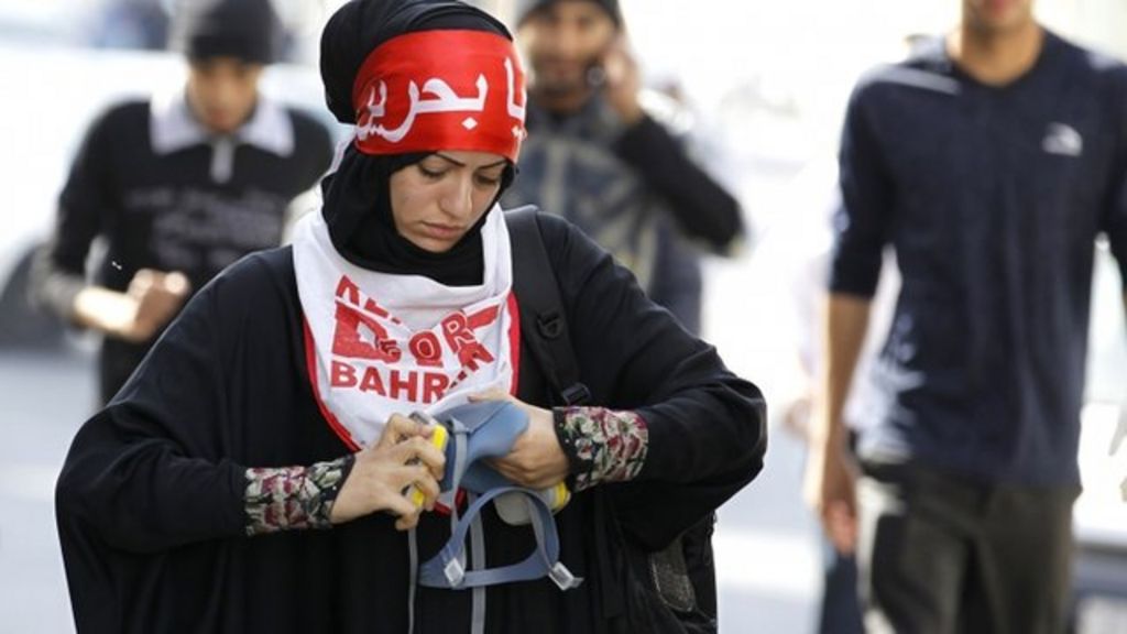 Arab spring: Bahrain defiance continues - BBC News