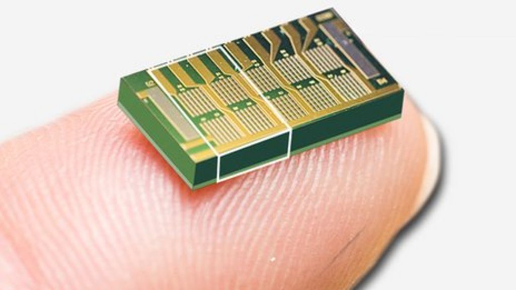 'Pharmacy on a chip' gets closer - BBC News
