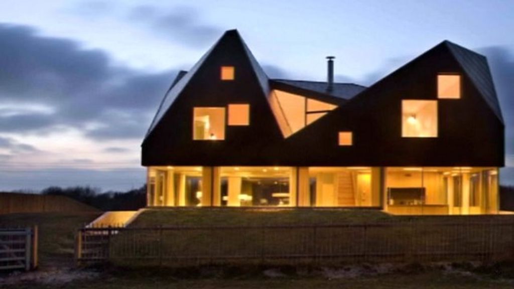 How the style of UK homes have changed over the decades - BBC News