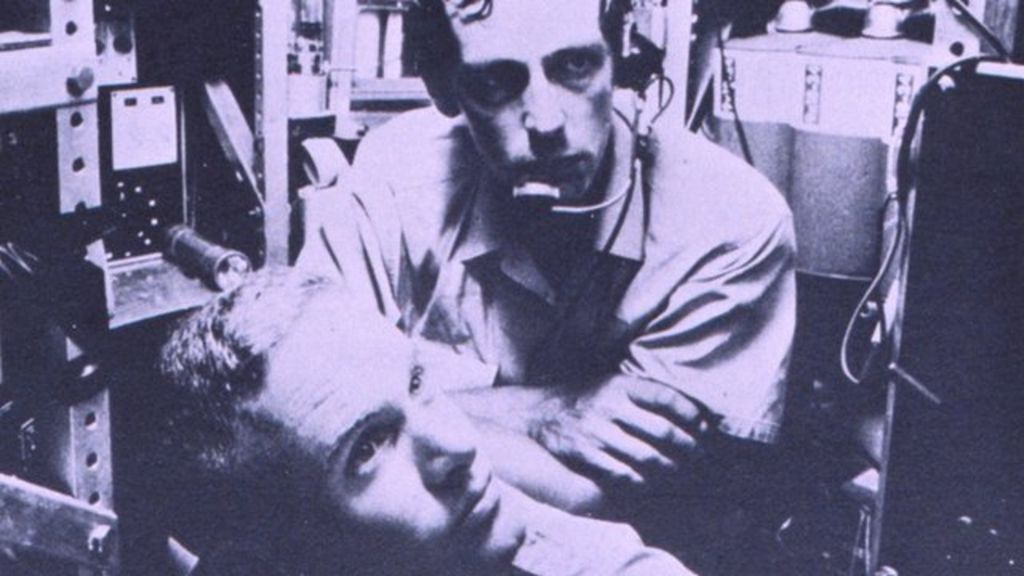 Meet the only man alive who has been to the deepest ocean - BBC News